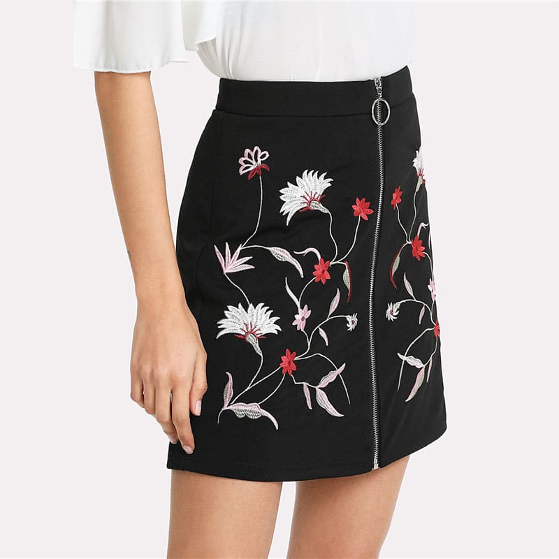 Bohemian Embroidered Flower Mini Skirt - bohogammastyle
